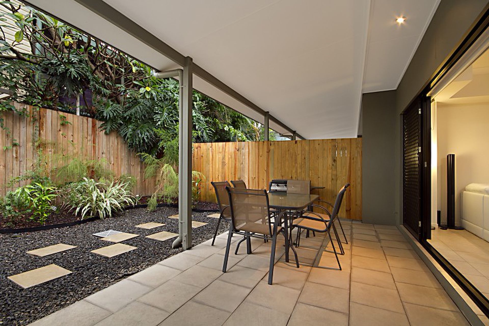 2/43 Baron Street, Greenslopes QLD 4120 - Place Kangaroo Point